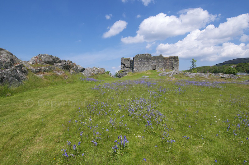 Castle Sween: still watching for the sails – The Hazel Tree