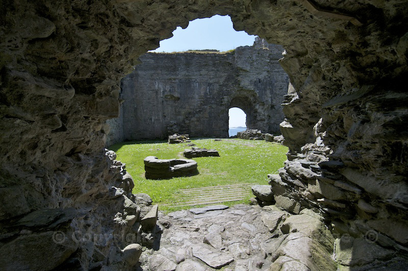 Castle Sween: still watching for the sails – The Hazel Tree