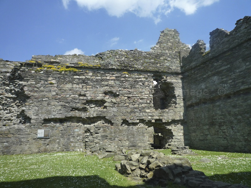 Castle Sween: still watching for the sails – The Hazel Tree