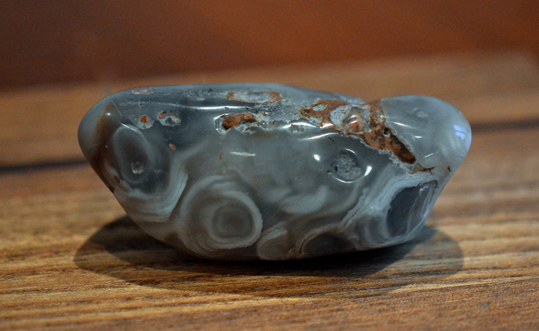Enhydro agate – a secret water chamber – The Hazel Tree
