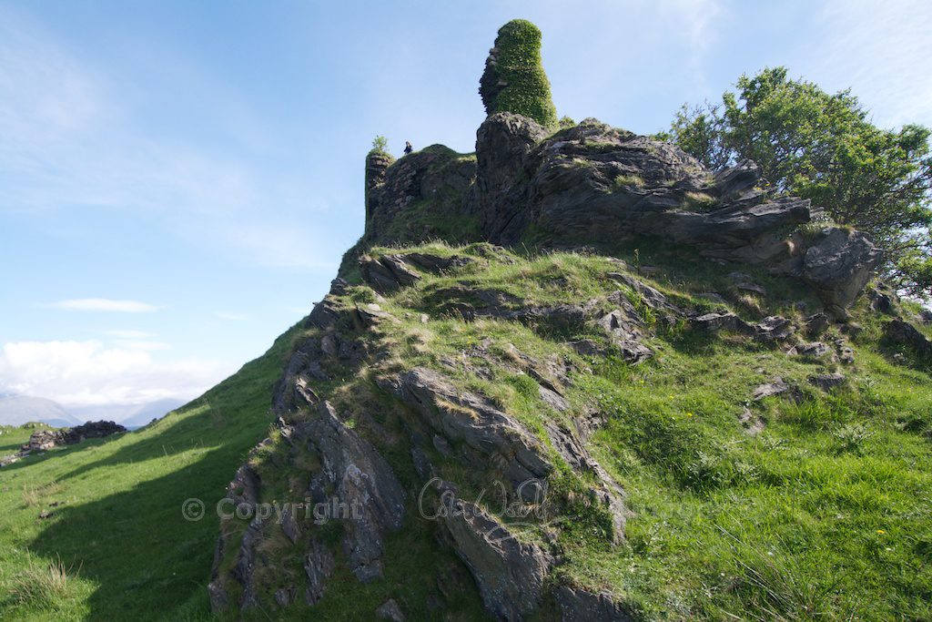 Castle Coeffin: guarding a broken heart – The Hazel Tree