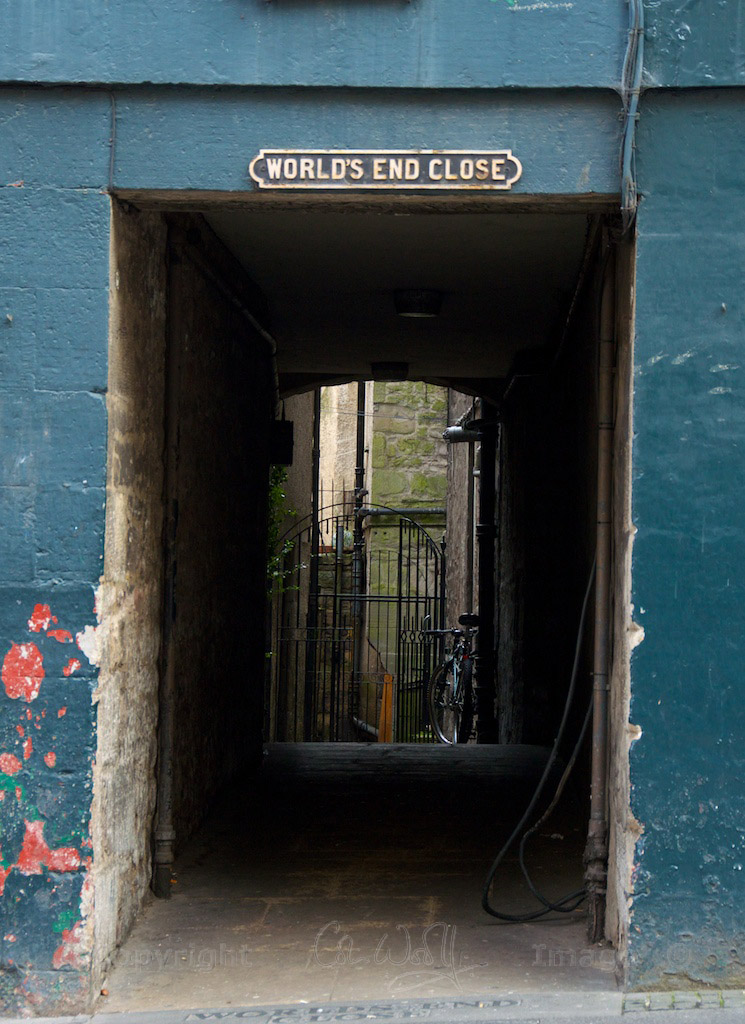 World’s End Close, Edinburgh – The Hazel Tree