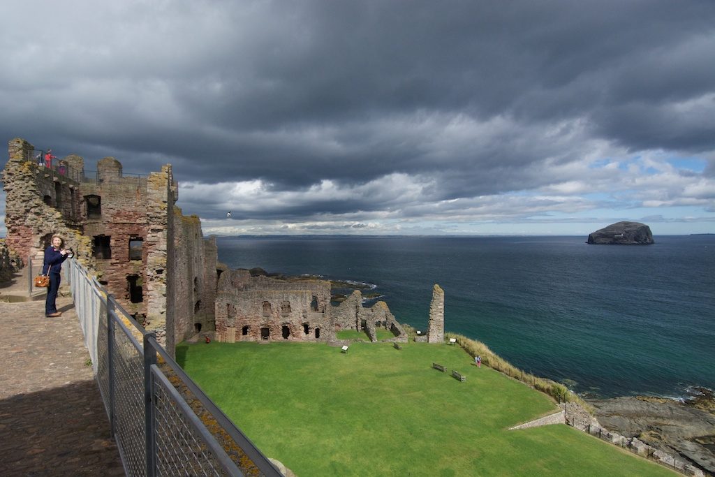 Tantallon Castle: symbol of strength – The Hazel Tree