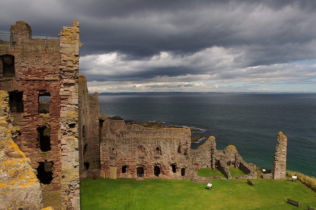Tantallon Castle: symbol of strength – The Hazel Tree