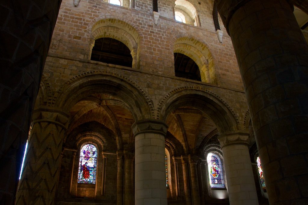 Dunfermline Abbey (part 1): echoes of majesty – The Hazel Tree