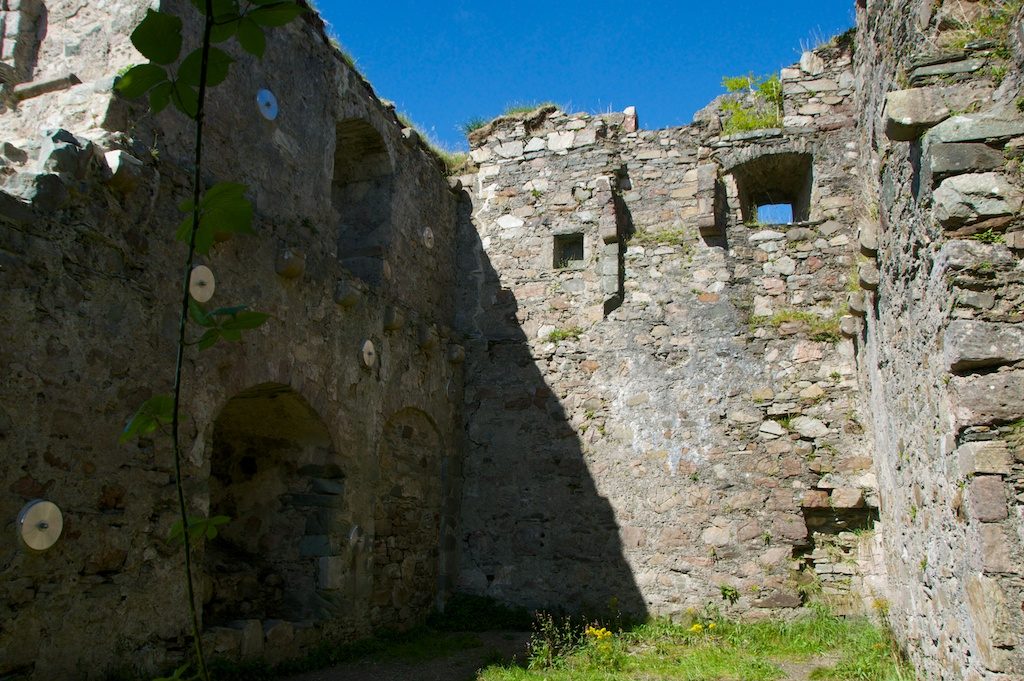 Old Castle Lachlan: loyalty and loss – The Hazel Tree