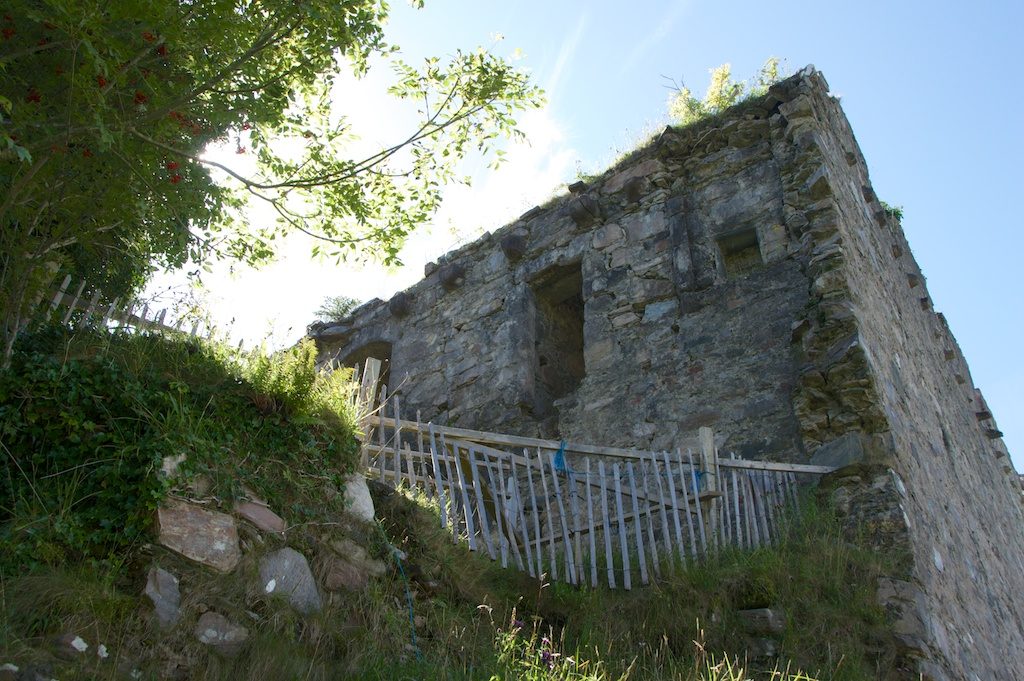 Old Castle Lachlan: loyalty and loss – The Hazel Tree