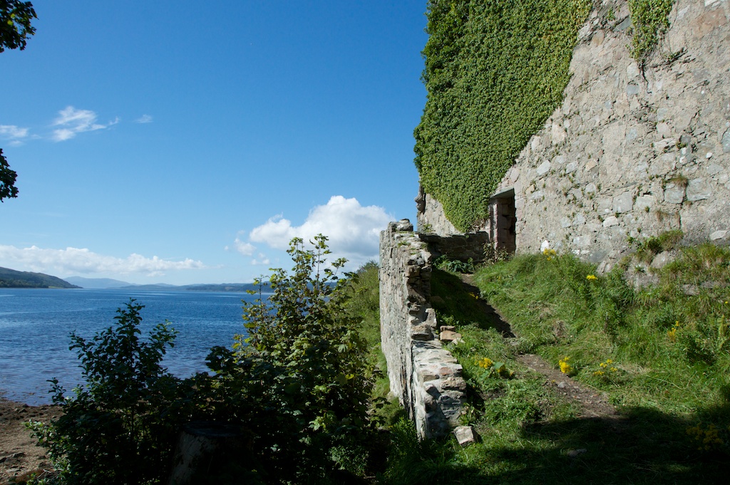 Old Castle Lachlan: loyalty and loss – The Hazel Tree