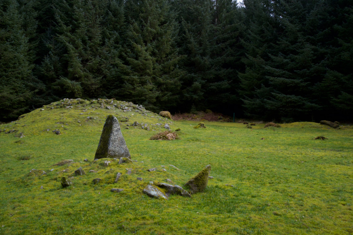 Torinturk and the fort of the black dog – The Hazel Tree