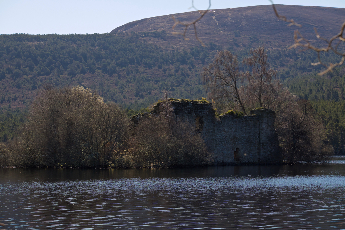 Loch an Eilein Castle – The Hazel Tree
